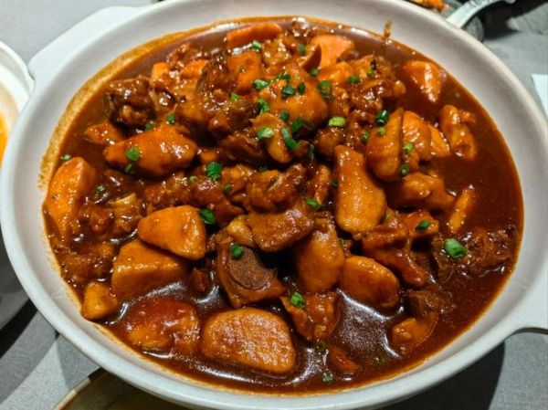 芋头炖排骨怎么做_芋头炖排骨的做法大全-第1张图片-山城妙识 芋头炖排骨怎么做_芋头炖排骨的做法大全-第1张图片-山城妙识