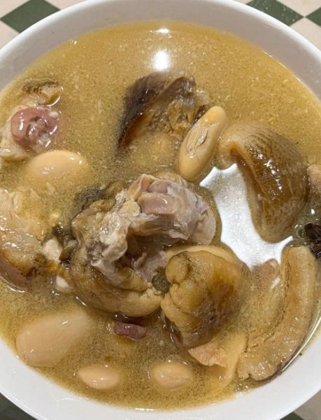 芸豆炖猪蹄的家常做法_猪蹄怎么炖才软糯-第1张图片-山城妙识