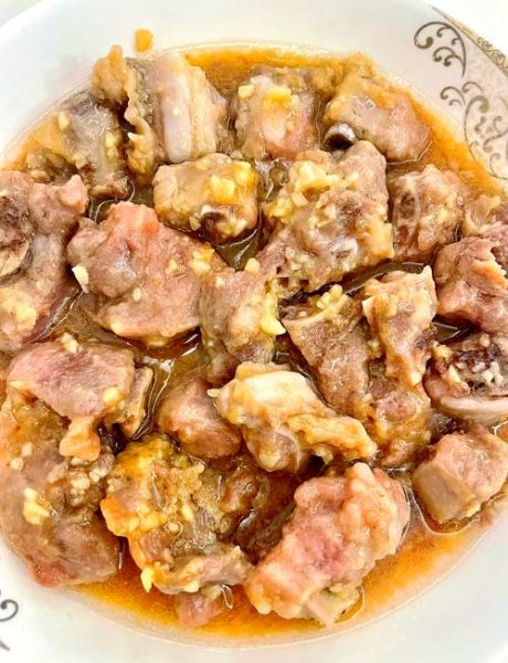 蒜泥排骨怎么做_蒜泥排骨的家常做法大全-第1张图片-山城妙识