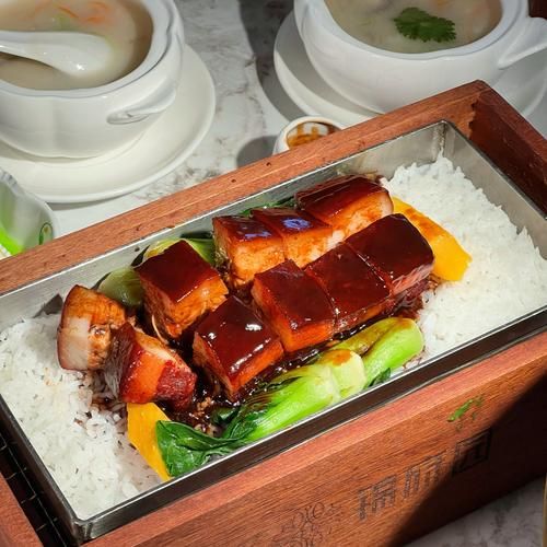 杭州特色菜有哪些_东坡肉怎么做好吃-第1张图片-山城妙识