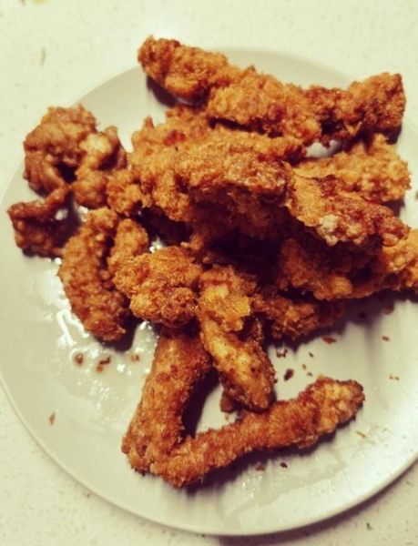 鸡柳怎么炸才好吃又简单_鸡柳炸多久才酥脆-第1张图片-山城妙识