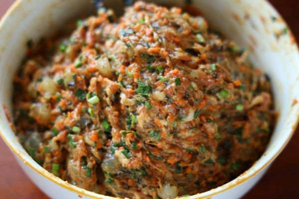 虾仁馅饺子怎么调馅_虾仁饺子馅放什么好吃-第3张图片-山城妙识