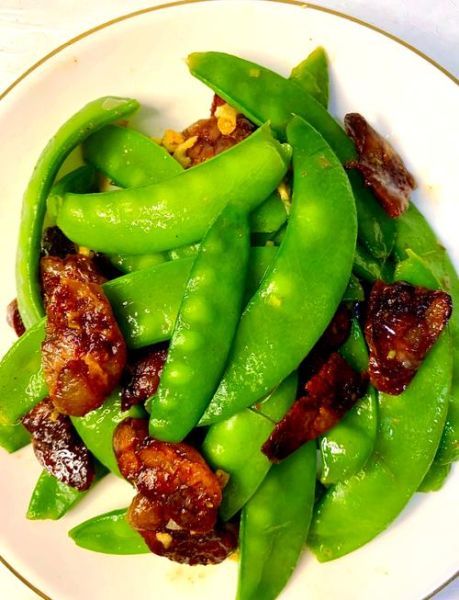 荷兰豆炒香肠怎么炒才脆_荷兰豆炒香肠用焯水吗-第1张图片-山城妙识