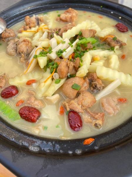 砂锅花雕鸡怎么做_砂锅花雕鸡正宗做法-第1张图片-山城妙识