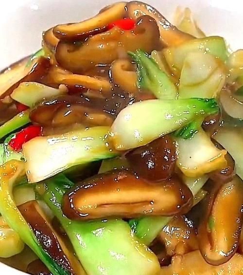 香菇炒青菜先炒哪个_香菇炒青菜的正确顺序-第3张图片-山城妙识
