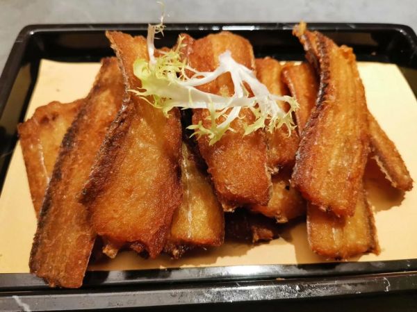 油炸带鱼怎么炸才酥脆_带鱼炸多久不腥-第3张图片-山城妙识