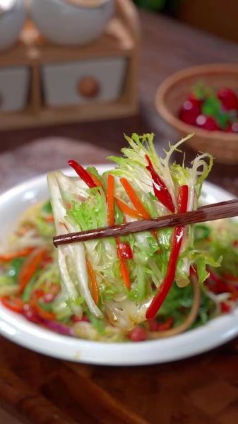 苦菊和什么一起凉拌最好吃_苦菊凉拌做法大全-第2张图片-山城妙识