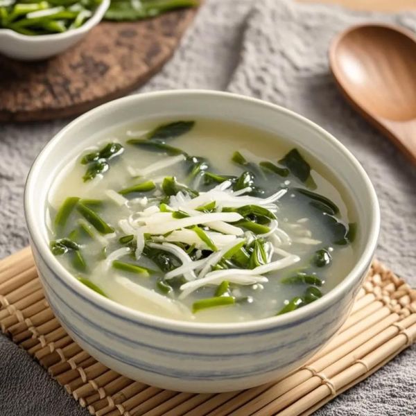 莼菜的营养价值_莼菜怎么吃最健康-第1张图片-山城妙识 莼菜的营养价值_莼菜怎么吃最健康-第1张图片-山城妙识