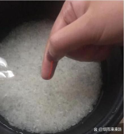 蒸米饭放多少水_电饭煲水量比例-第2张图片-山城妙识