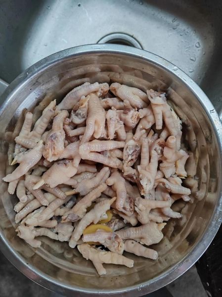 柠檬鸡爪怎么做_柠檬鸡爪图片真实做法-第3张图片-山城妙识