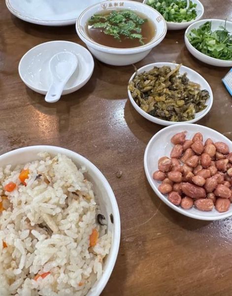 火锅高汤怎么熬_火锅高汤用什么配料-第2张图片-山城妙识