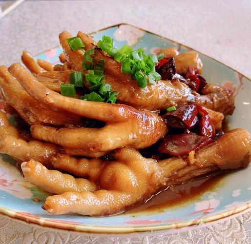 卤鸡脚怎么做才入味_卤鸡脚配料窍门-第1张图片-山城妙识 卤鸡脚怎么做才入味_卤鸡脚配料窍门-第1张图片-山城妙识