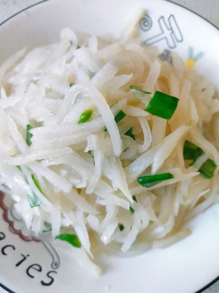 炒白萝卜片怎么炒好吃_白萝卜片炒多久才脆-第1张图片-山城妙识