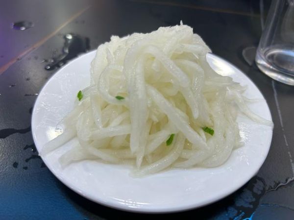 羊肉汤锅的做法及配料_如何炖出奶白汤-第1张图片-山城妙识