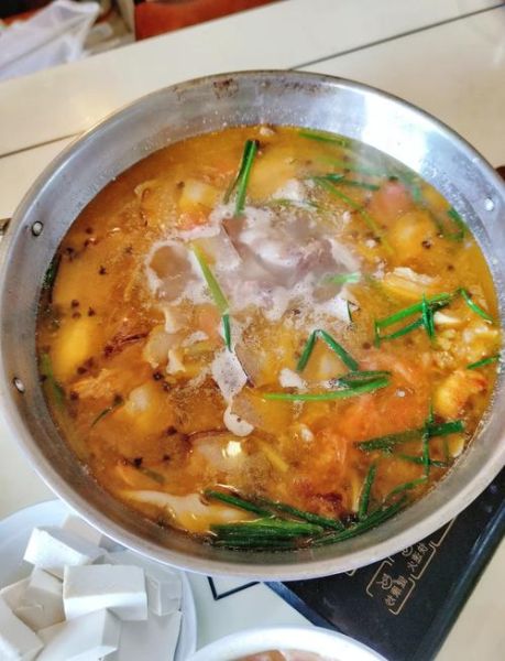 清淡的火锅底料怎么做_家庭版清汤锅做法-第3张图片-山城妙识 清淡的火锅底料怎么做_家庭版清汤锅做法-第3张图片-山城妙识