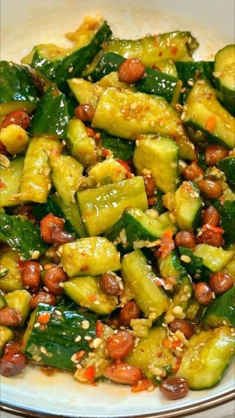 凉拌拍黄瓜怎么做_拍黄瓜要不要焯水-第2张图片-山城妙识