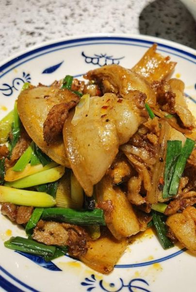 回锅肉怎么煮好吃又简单_回锅肉家常做法步骤-第1张图片-山城妙识