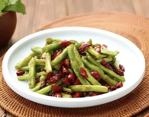 干煸四季豆怎么做简单又好吃_家常做法-第2张图片-山城妙识