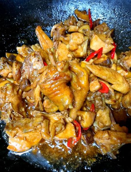 香菇土鸡汤怎么炖好喝_土鸡炖多久才入味-第1张图片-山城妙识 香菇土鸡汤怎么炖好喝_土鸡炖多久才入味-第1张图片-山城妙识