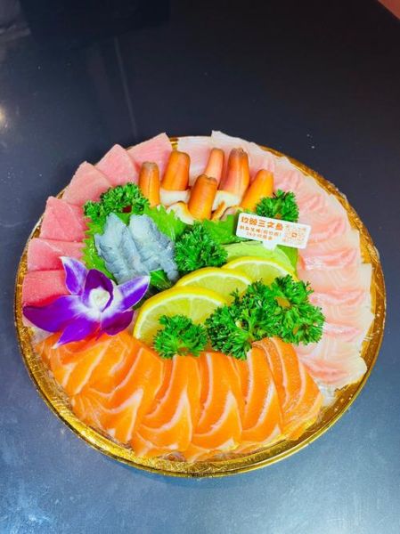 三文鱼摆盘怎么好看_三文鱼摆盘用什么配菜-第3张图片-山城妙识