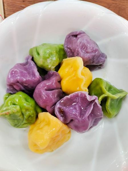 五彩饺子皮怎么做_五彩饺子皮用什么蔬菜上色-第1张图片-山城妙识