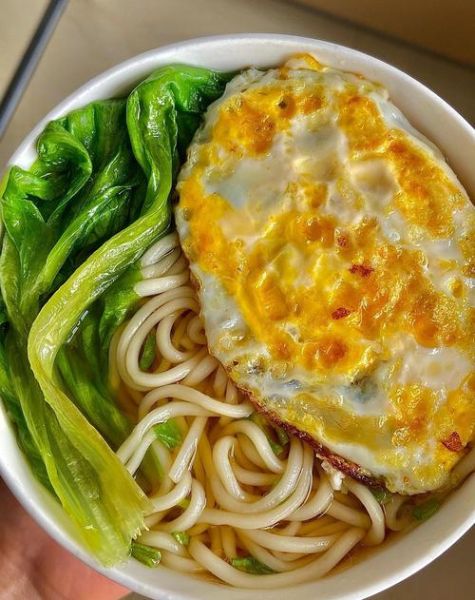 荷包蛋煮面条怎么做_荷包蛋面几分钟熟-第1张图片-山城妙识