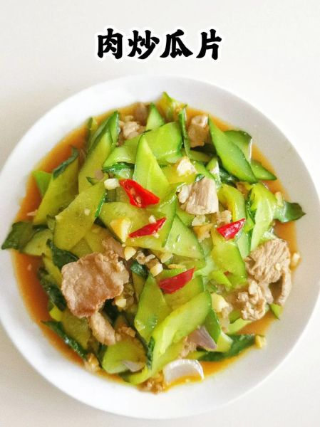 黄瓜炒肉怎么做_黄瓜炒肉先炒哪个-第1张图片-山城妙识