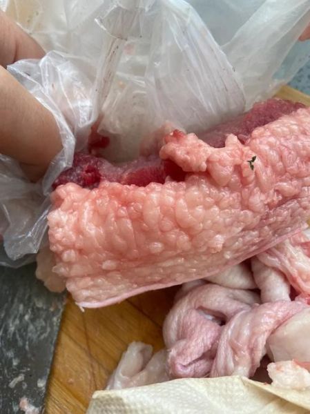 米猪肉和脂肪粒怎么区分_米猪肉与脂肪粒的区别-第1张图片-山城妙识