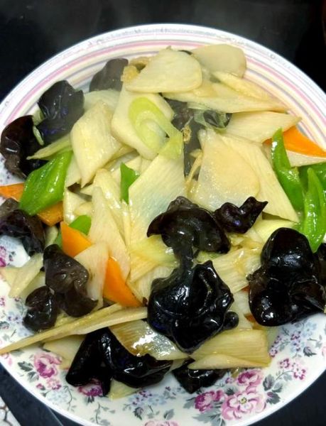 山药炒木耳的家常做法_山药木耳怎么炒好吃-第1张图片-山城妙识 山药炒木耳的家常做法_山药木耳怎么炒好吃-第1张图片-山城妙识