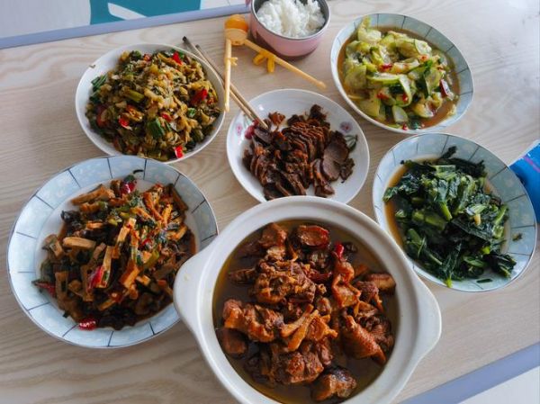 家常菜图片真实一桌_怎么拍才像妈妈的味道-第2张图片-山城妙识