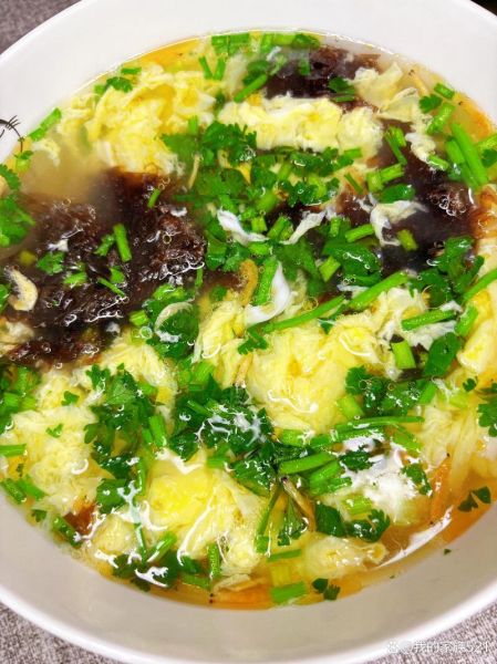 鸡蛋汤怎么打出蛋花_鸡蛋汤蛋花不散技巧-第3张图片-山城妙识