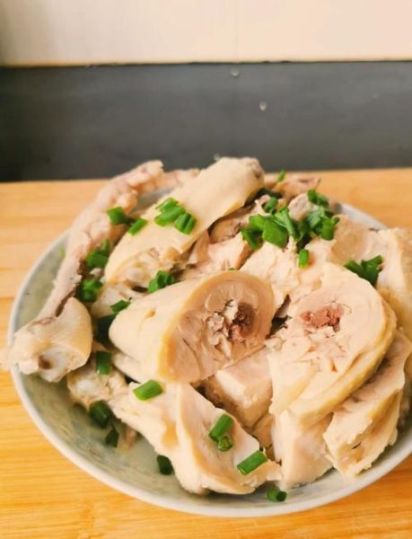 盐水鸡怎么做才正宗_正宗盐水鸡配方-第1张图片-山城妙识 盐水鸡怎么做才正宗_正宗盐水鸡配方-第1张图片-山城妙识