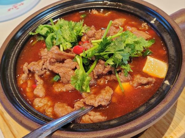 香辣牛肉火锅怎么做_香辣牛肉火锅底料推荐-第2张图片-山城妙识 香辣牛肉火锅怎么做_香辣牛肉火锅底料推荐-第2张图片-山城妙识