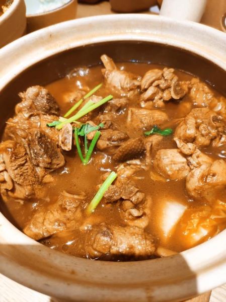 砂锅煲鸡汤怎么煲_砂锅煲鸡汤的家常做法-第1张图片-山城妙识