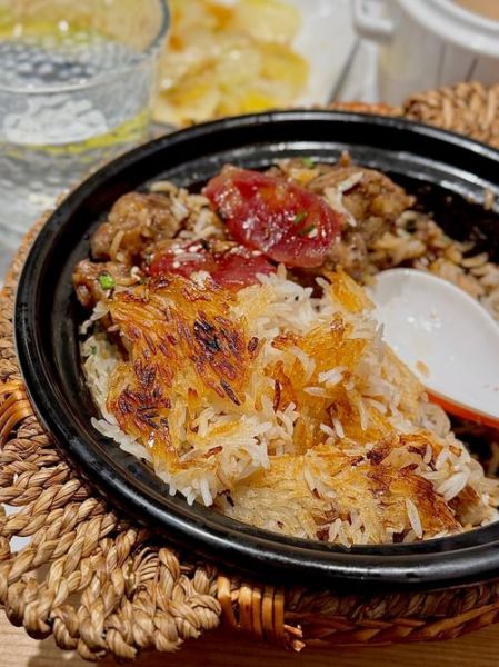 广式排骨煲仔饭怎么做_正宗腊味排骨锅巴饭做法-第2张图片-山城妙识