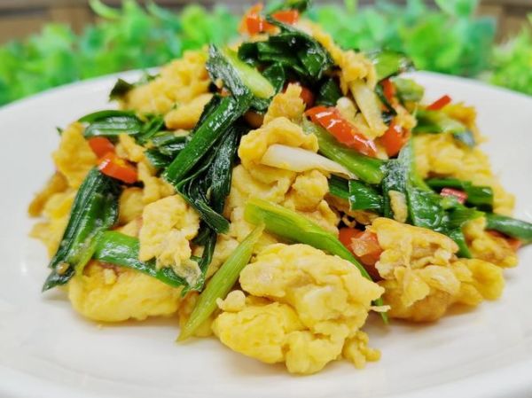 青蒜苗怎么做好吃_青蒜苗炒什么最香-第1张图片-山城妙识