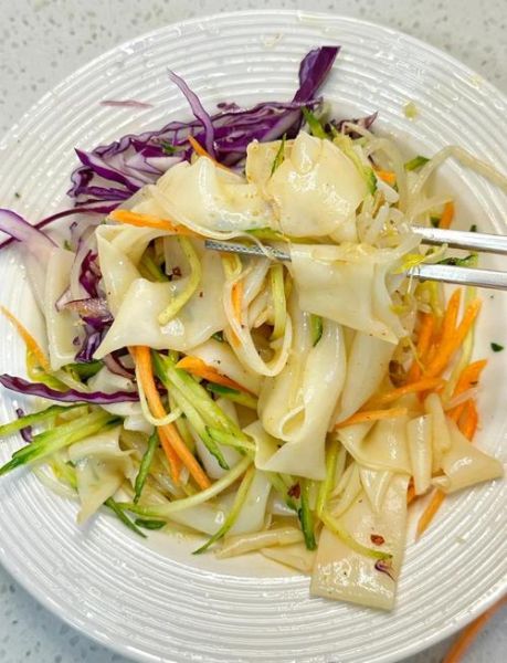 凉皮怎么做_凉皮制作视频教程-第2张图片-山城妙识 凉皮怎么做_凉皮制作视频教程-第2张图片-山城妙识