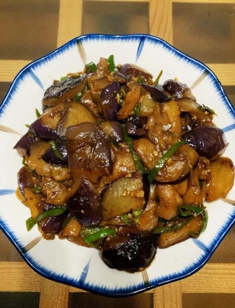 红烧茄子不用油炸怎么做_健康少油版做法-第1张图片-山城妙识