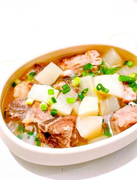 排骨炖多久放萝卜_排骨炖萝卜最佳时间-第3张图片-山城妙识