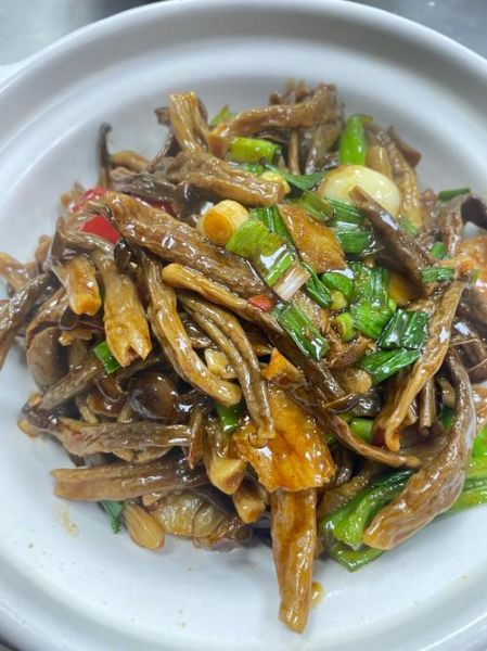 徽菜有哪些经典名菜_徽菜代表菜怎么做-第1张图片-山城妙识