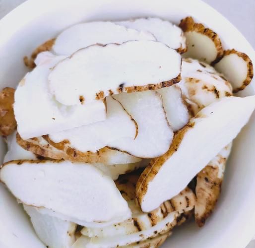 天麻价格多少钱一斤_野生天麻和种植天麻价格差多少-第1张图片-山城妙识