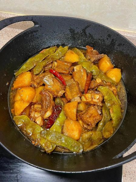 猪肉炖豆角怎么做_猪肉炖豆角最正宗的做法-第1张图片-山城妙识