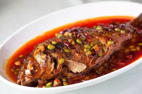 干烧鲈鱼怎么做_干烧鲈鱼的家常做法-第2张图片-山城妙识