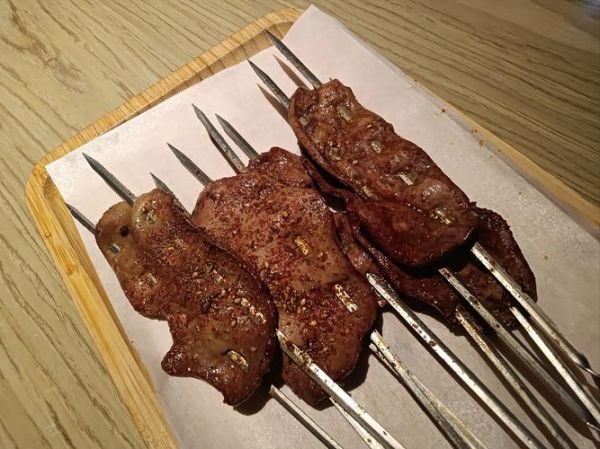 烤猪腰子怎么烤才没腥味_猪腰子烤多久才熟-第1张图片-山城妙识 烤猪腰子怎么烤才没腥味_猪腰子烤多久才熟-第1张图片-山城妙识