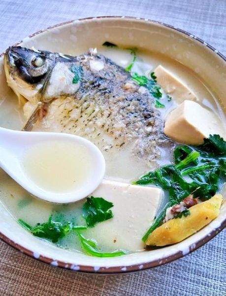 鲫鱼豆腐汤怎么做好吃_鲫鱼豆腐汤的家常做法-第1张图片-山城妙识