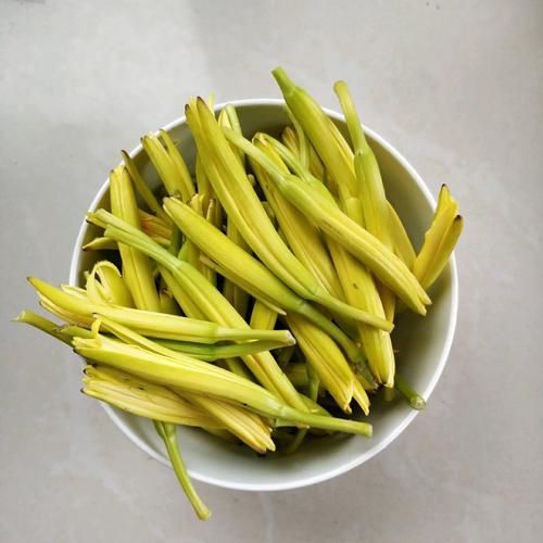 金针花怎么做好吃_金针花家常做法大全-第1张图片-山城妙识