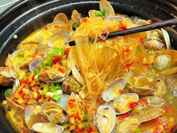 粉丝炒花甲怎么做好吃_花甲粉丝的家常做法-第2张图片-山城妙识