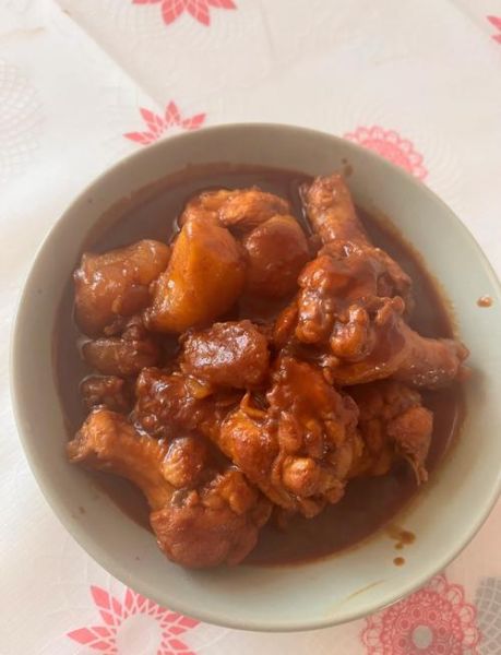 土豆炖鸡翅根怎么做_土豆炖鸡翅根要焯水吗-第1张图片-山城妙识