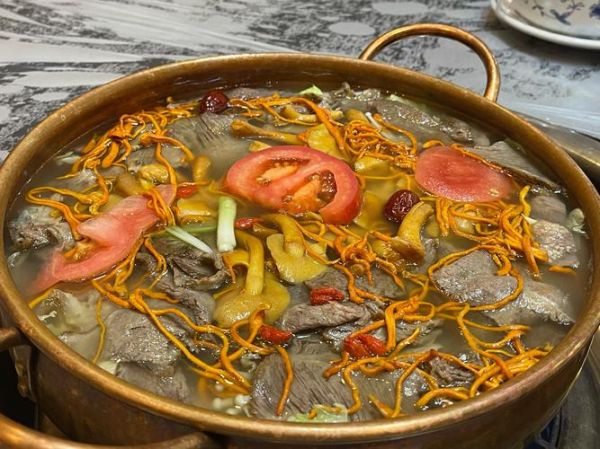 炖汤用什么锅最好_炖汤多久才入味-第1张图片-山城妙识