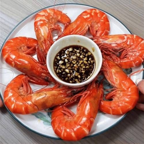 水煮虾怎么做才鲜嫩_水煮虾煮几分钟最好吃-第2张图片-山城妙识